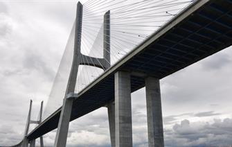 Fabrique de savoirs - Un pont entre physique du solide et chimie théorique