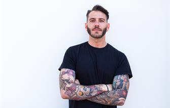 Fabrique de savoirs - Tatouages : quels sont les effets à long terme ...