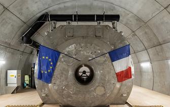 English Portal - 11.7 teslas: The World-Record Magnetic Field Generated ...